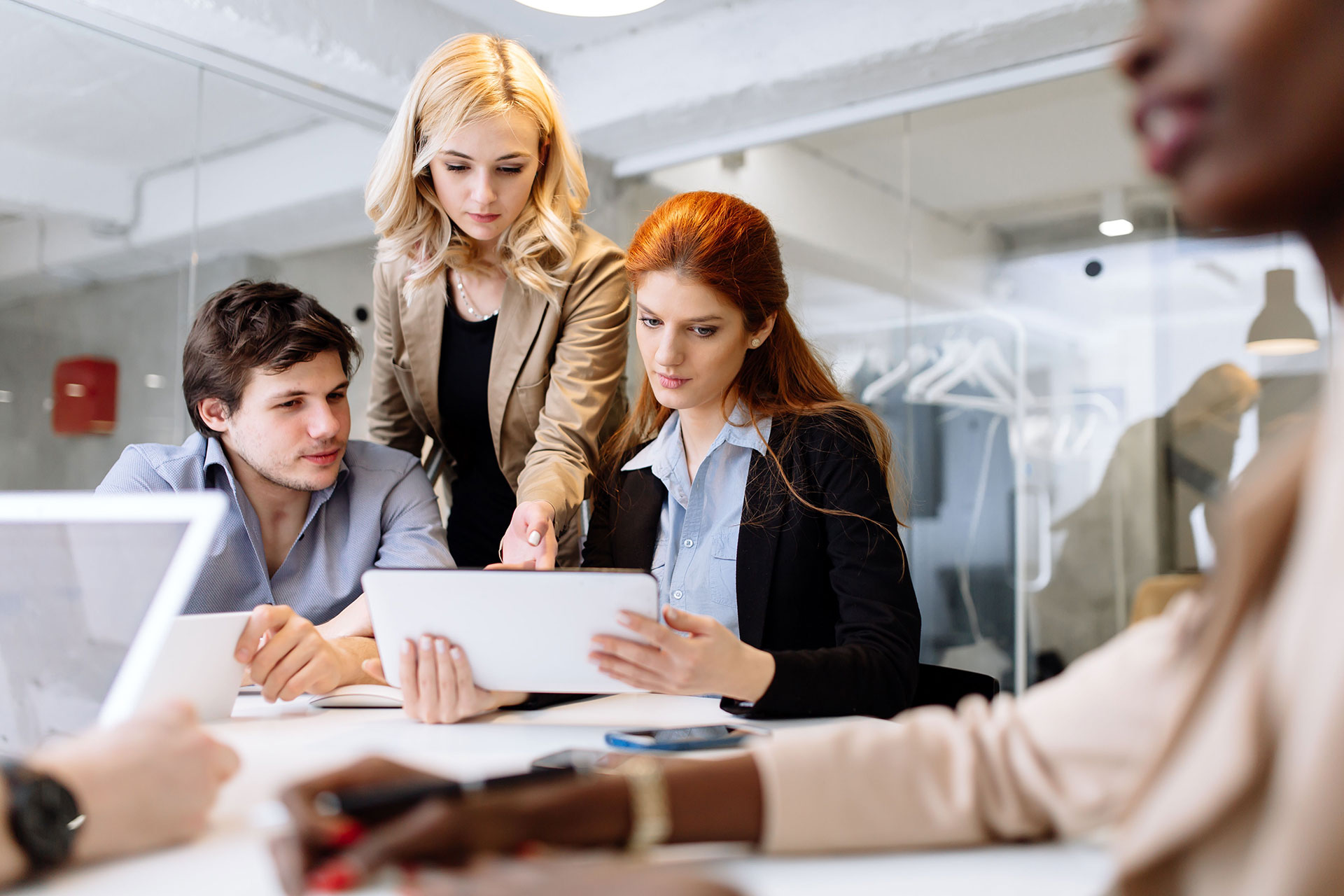 Boardroom software as the best way to make meetings productive